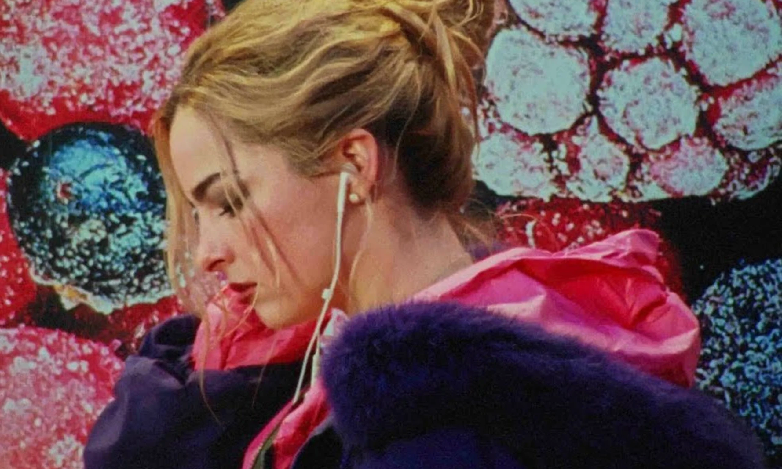 Addison Rae, Yeni Single'ı "Headphones On"u Yayımladı - T-TIME MAG